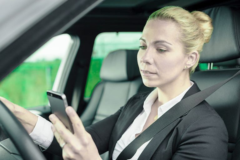4 Apps To Stop Texting And Driving While On The Road